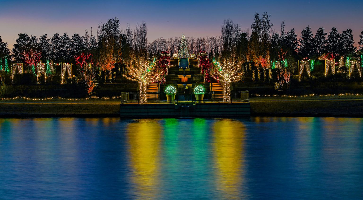 Botanic Garden of Lights - Tulsa Botanic GardenTulsa Botanic Garden